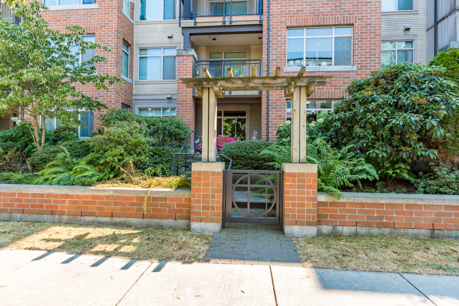 Photos | Richard Tsang REALTOR®